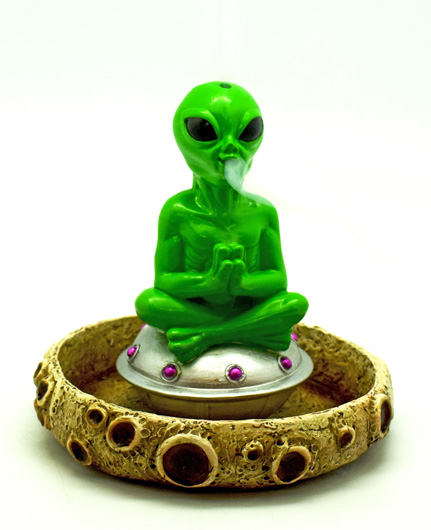Fantasy Gifts - Alien Incense Cone Burner on Ship/Moon, Aliens, 3227